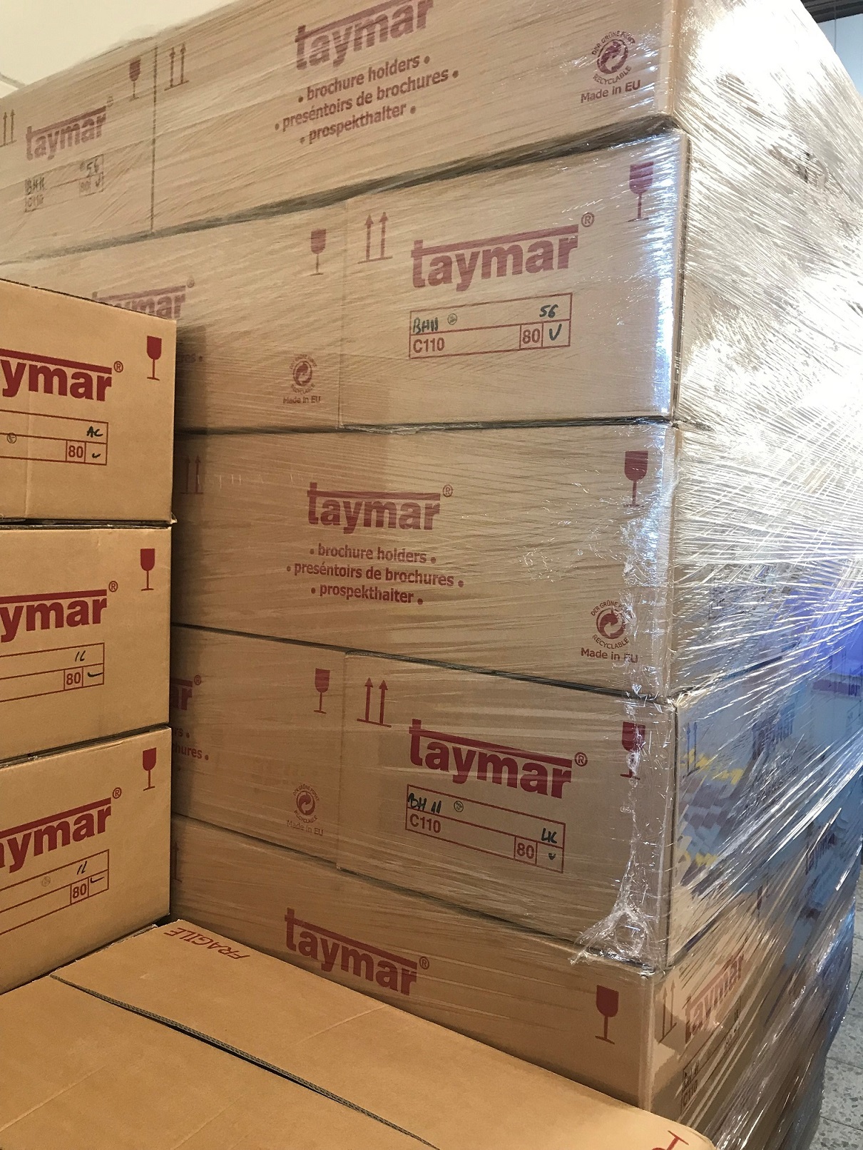 Satte Prozente auf Taymar® Flyerständer | VITAdisplays ...